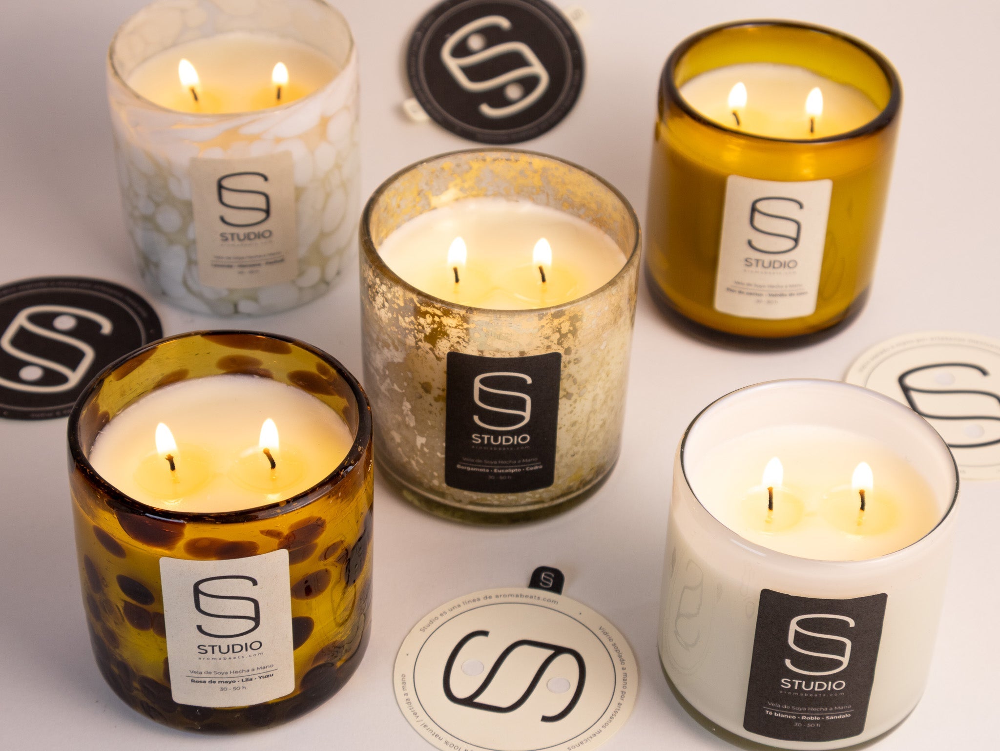 Velas Studio — Diseño esencial en cera de soya | Aromabeats – aromabeats
